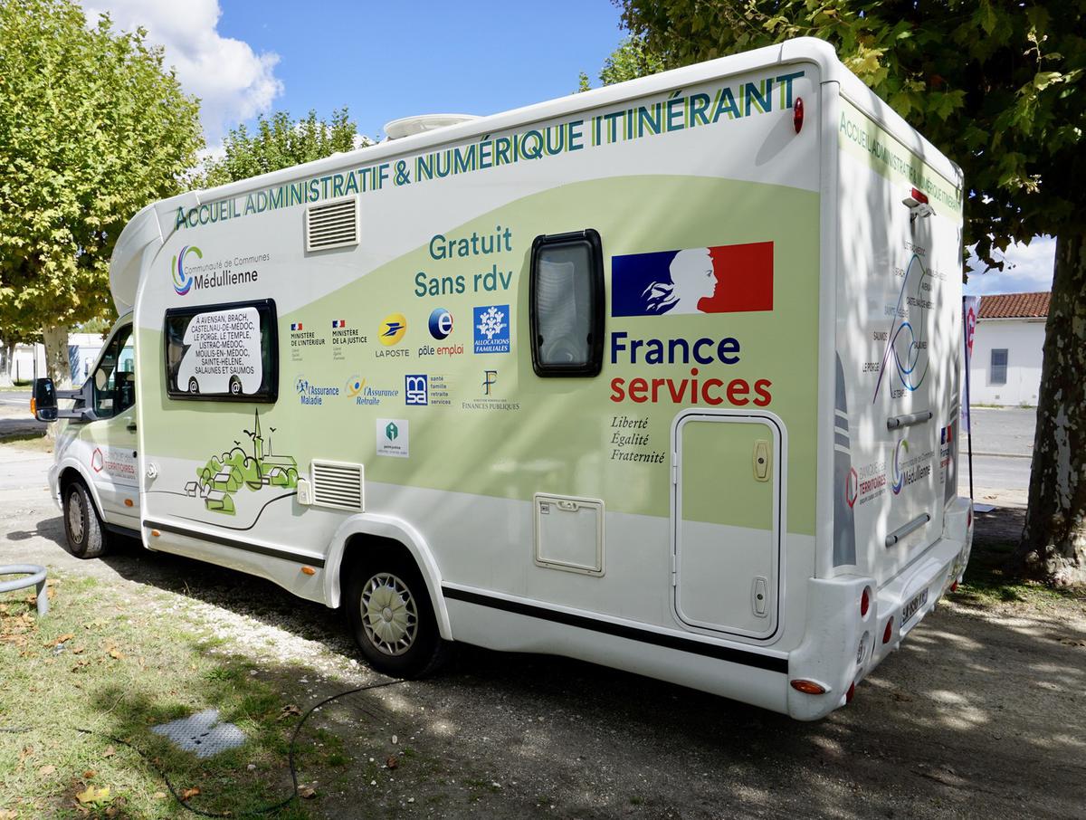 Bus France Services - Luceau (72)